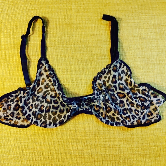 Secret Treasures | Intimates & Sleepwear | Vintagey2k Leopard Print Bra ...